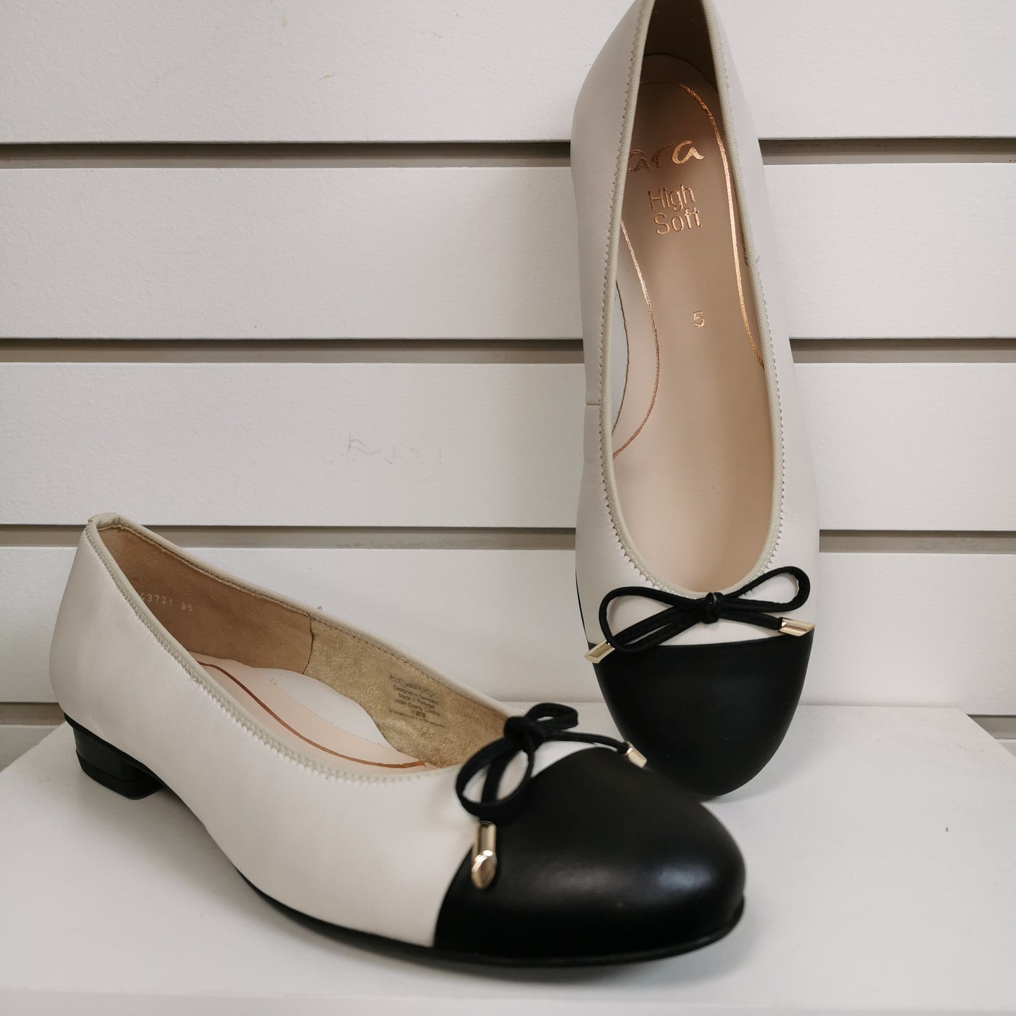 Ara Belinda Shoe – Chic Thrills